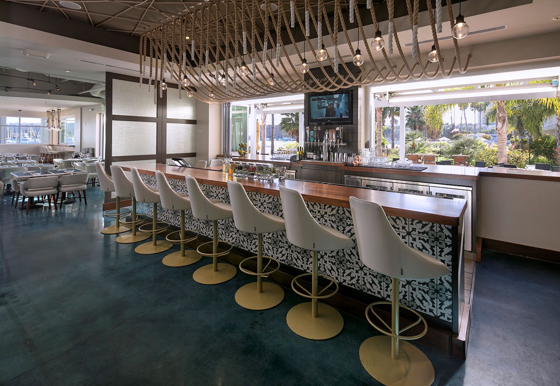 Beachside Restaurant & Bar - Studio 11 Design